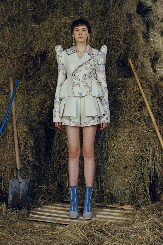 SARAWONG • Designer • MILANO MODA DONNA - 23 FEBBRAIO / 1 MARZO 2021